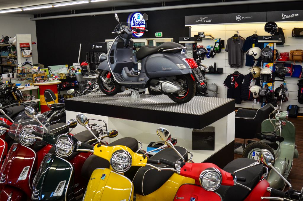 Vespa Center